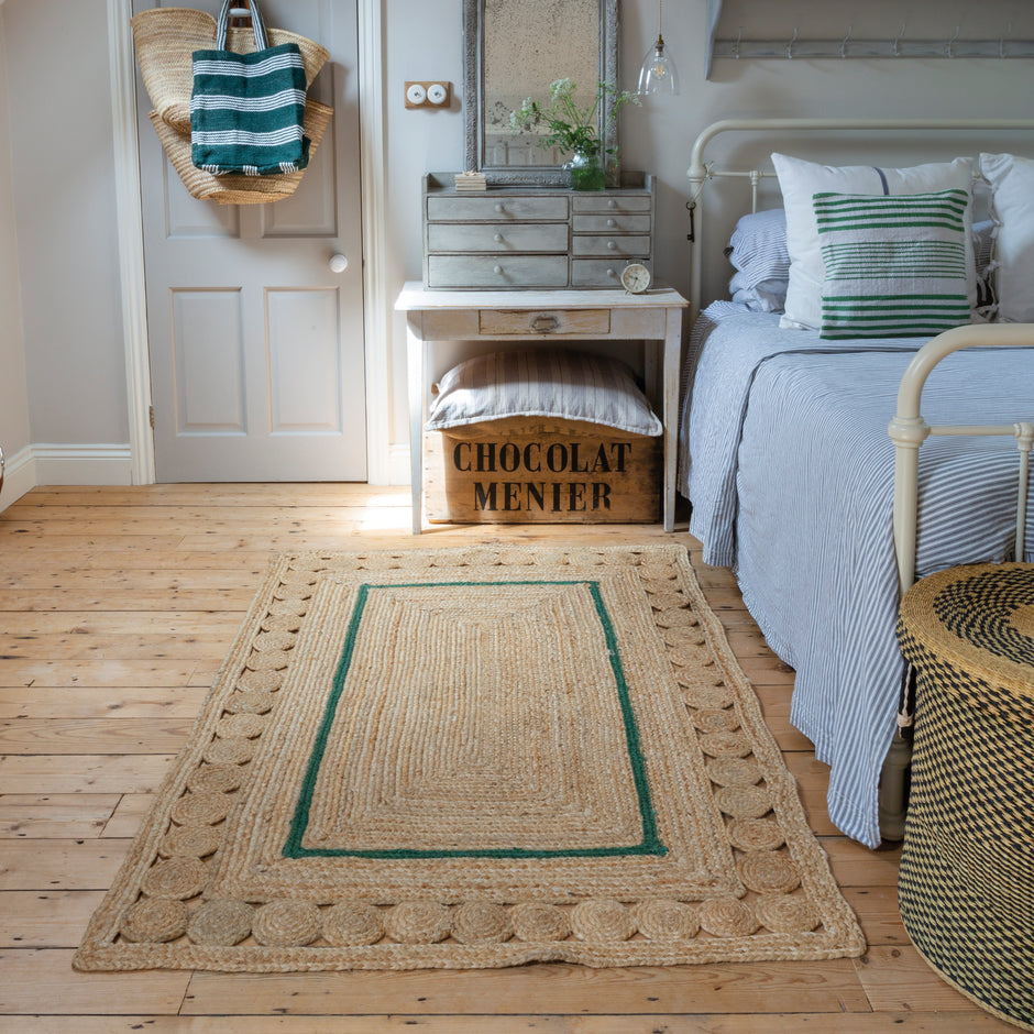 Rectangular Jute Rug with circle designs and Emerald Green borders ...
